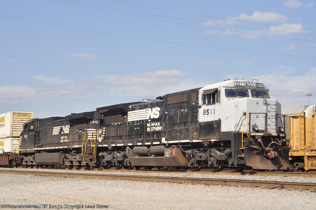 NS 8511 8.5 & NS 9410 On NS 290 Eastbound